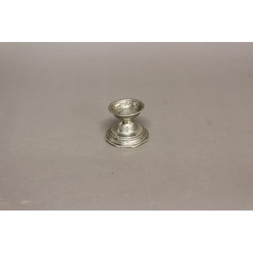AN EARLY 18TH CENTURY PEWTER TABLE SALT. With a circular dis... | Barnebys