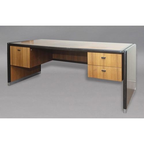 STEELCASE STRAFOR DESIGNER DESK, SIDEBOARD & SIDE TABLE a D5... | Barnebys