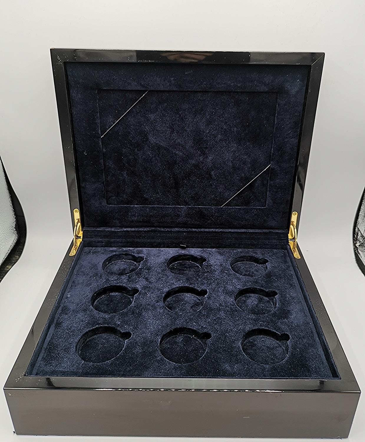 DARK LACQURED WOODEN 25cm x 30cm x 9cm POCKET WATCH STORAGE BOX. VELVET ...