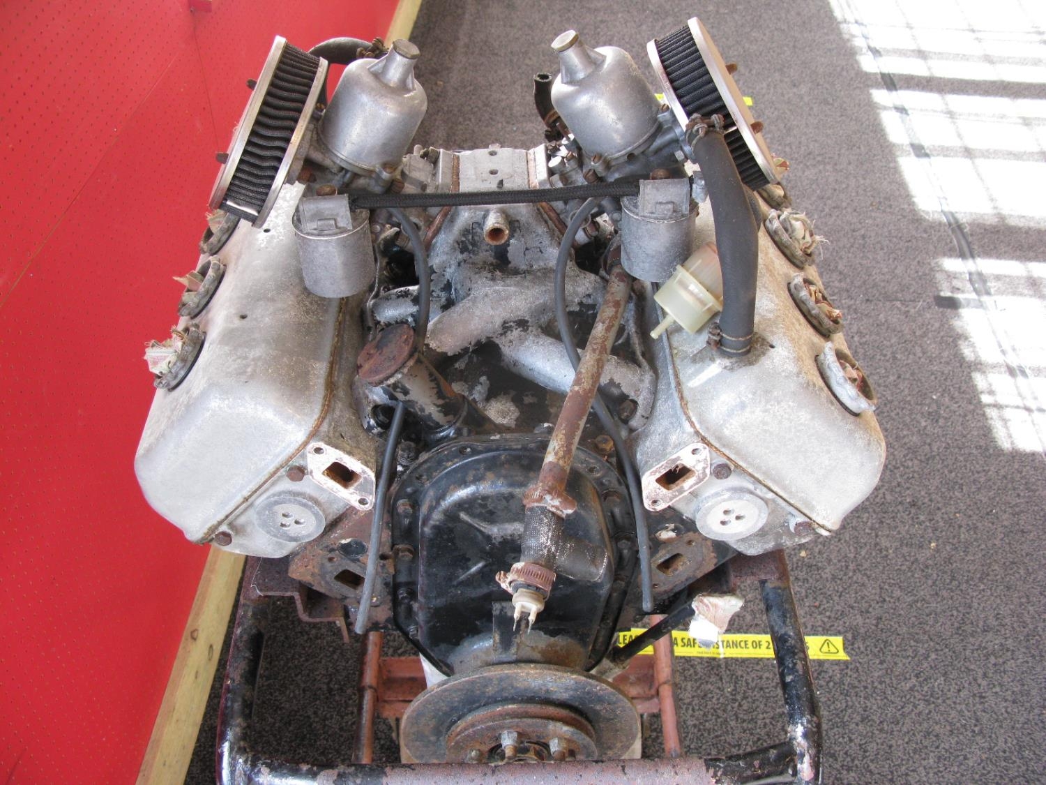 Daimler SP250 V8 engine as fitted in the Dart. SU carburettors and ...