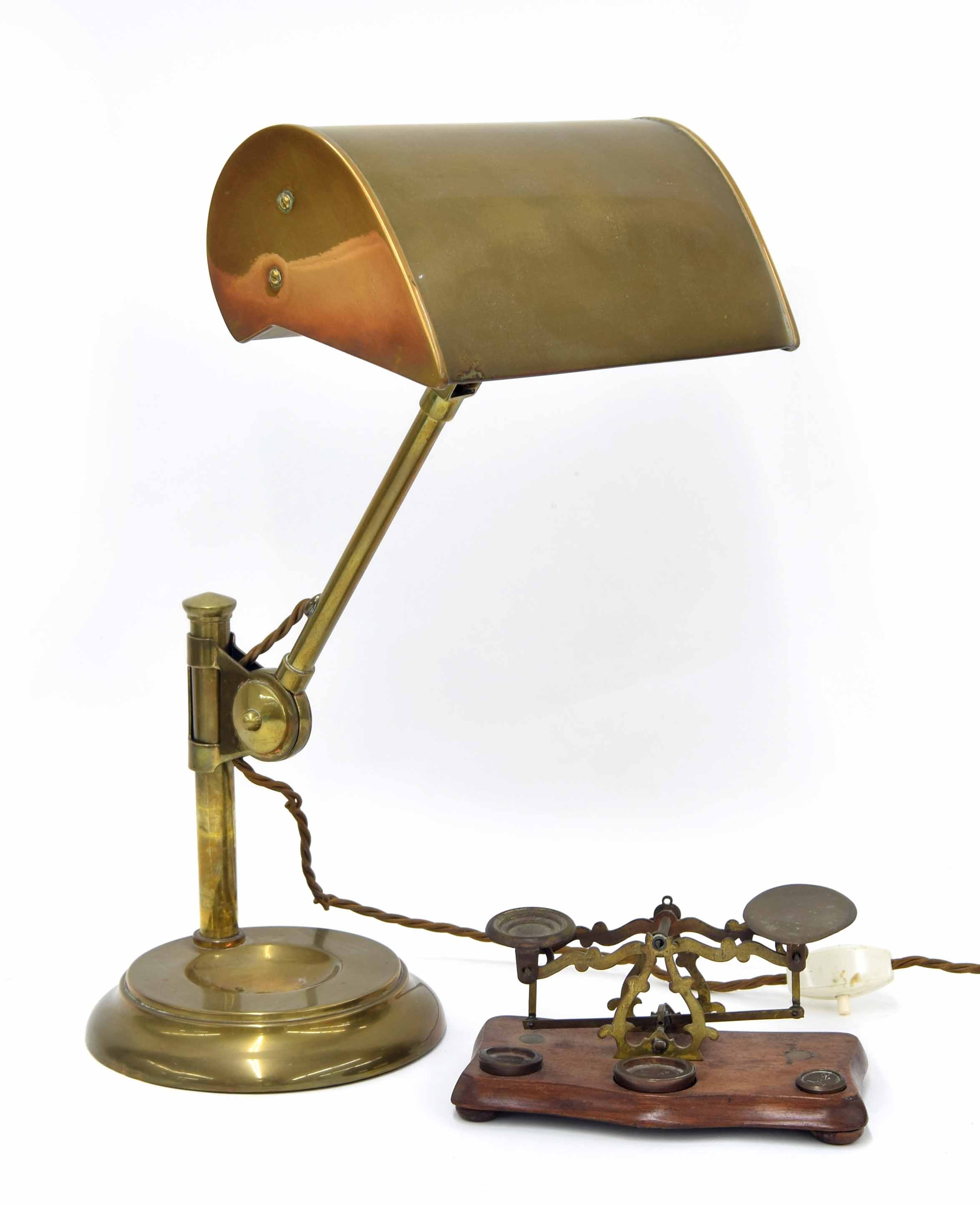 Vintage brass bankers lamp, height adjustable on a circular weighted ...