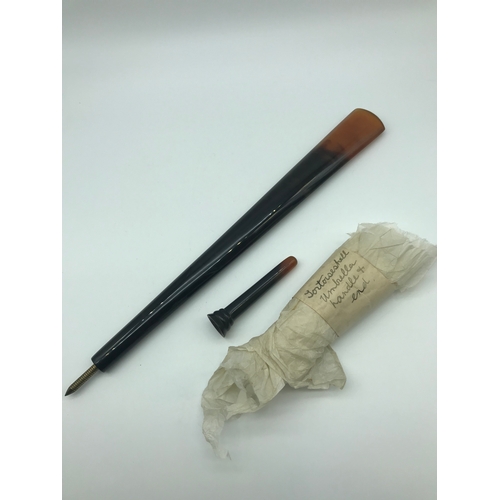 An 19th century Tortoise shell umbrella handle & end. Handle... | Barnebys