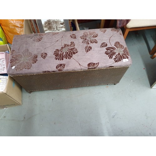 Lloyd Loom storage box | Barnebys