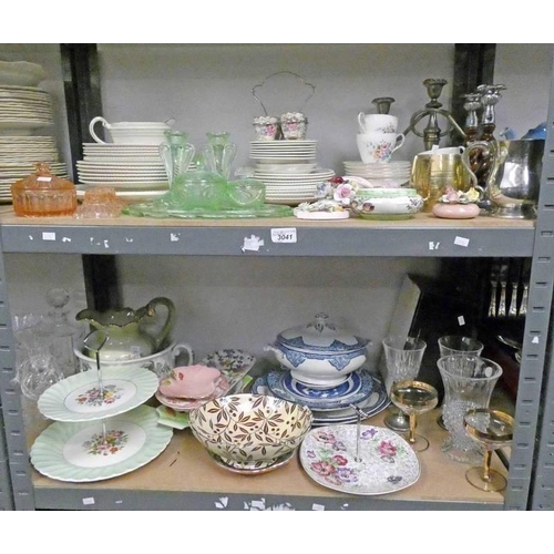 SOLIAN WARE DINNER SET, VARIOUS BLUE & WHITE DINNERWARE, ROY... | Barnebys