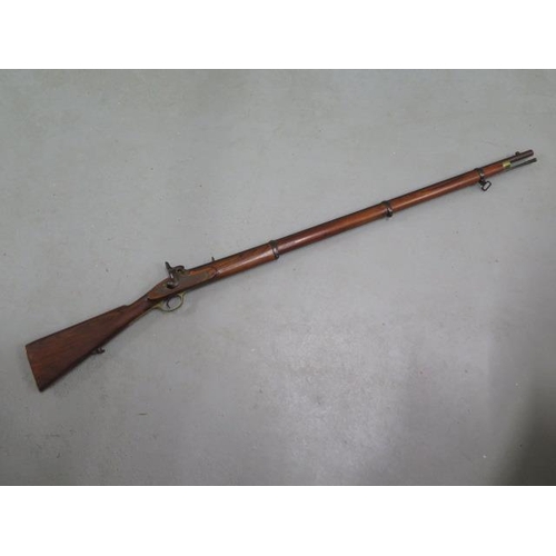 A Victorian percussion cap Brown Bess musket, stamped VR und... | Barnebys