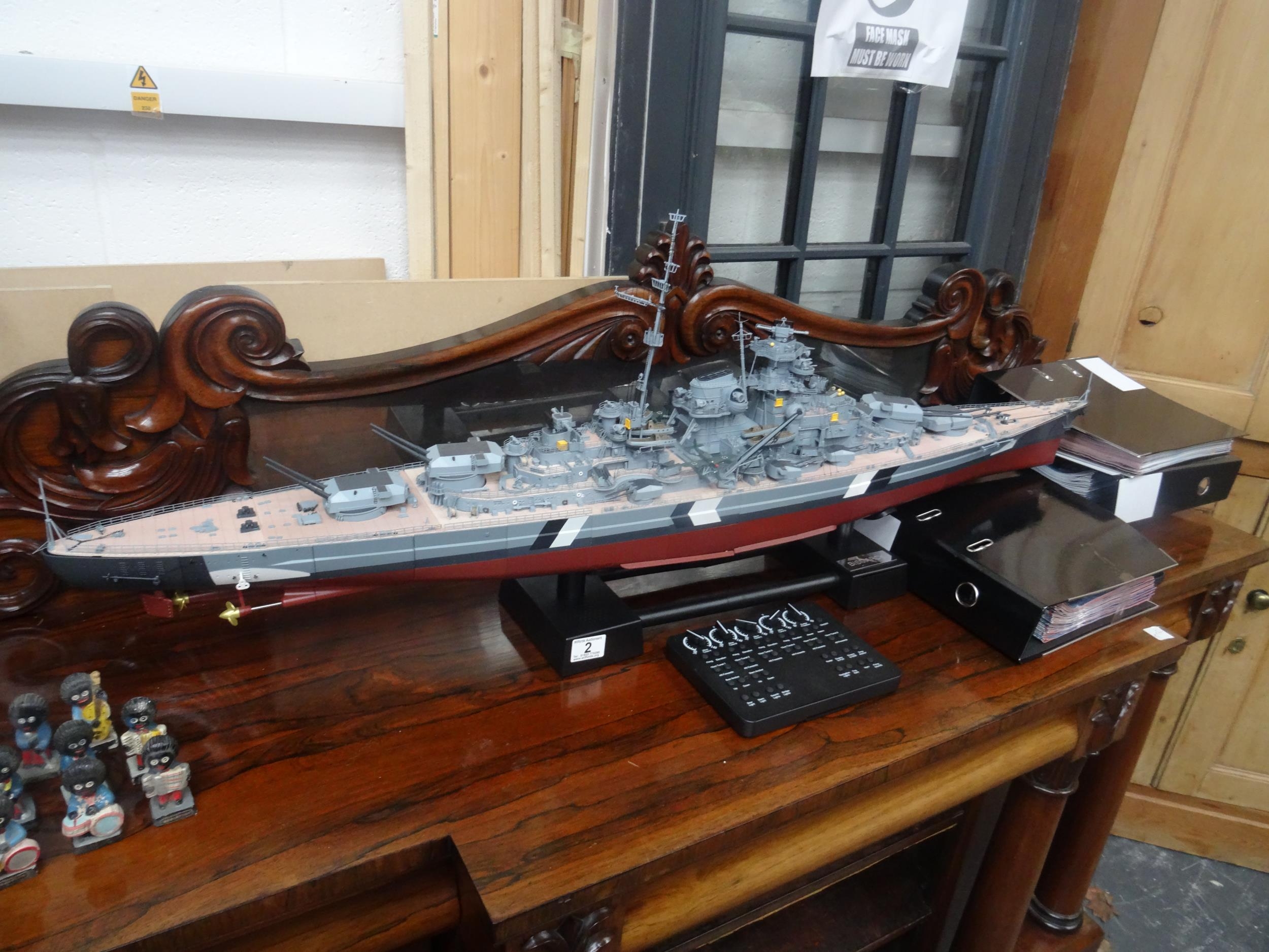 Hachette partworks battleship bismarck RC ship & collectors magazines