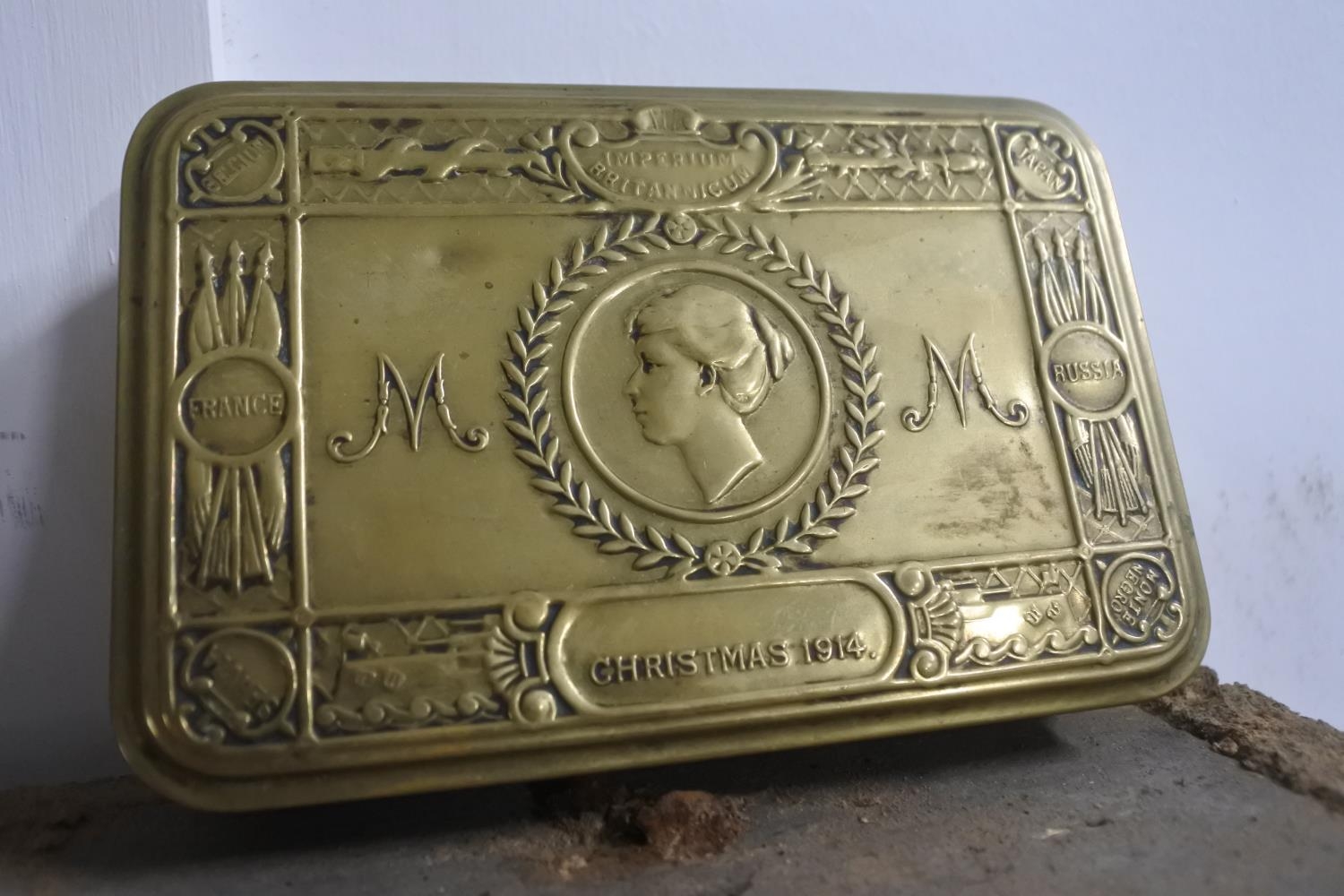 A perfect example of a WW! ration box reading 'Christmas 1914'. These ...