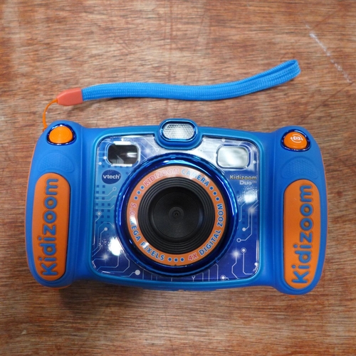 A Blue Vtech Kidizoom Duo 5.0 Camera - no charging lead (195-56) * This ...