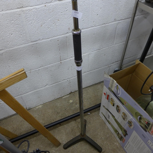 Vintage spring loaded microphone stand | Barnebys