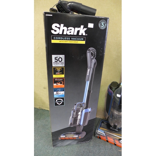 Shark Cordless Upright Vacuum Cleaner (model no.:- ICZ160UK), original ...