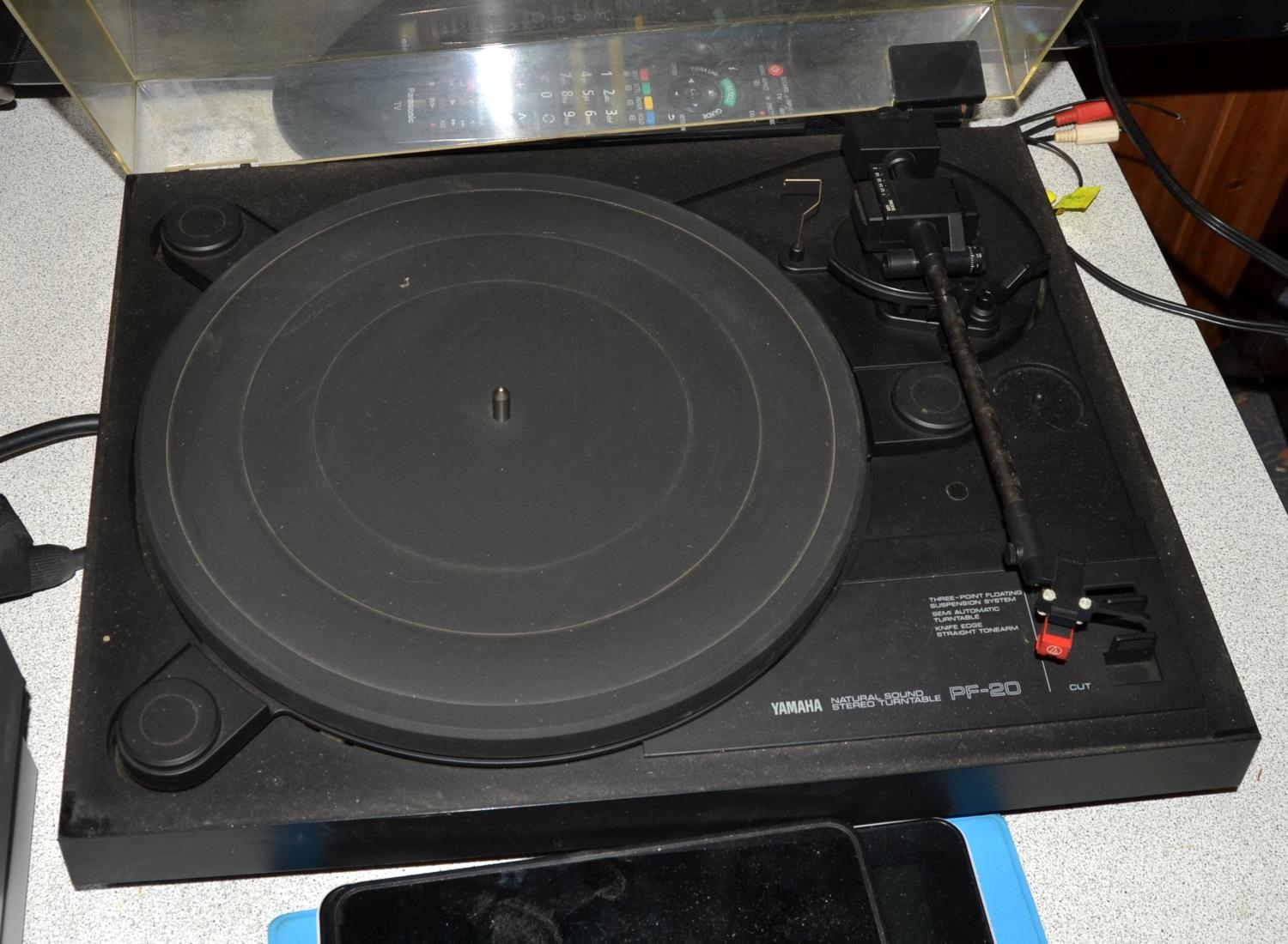 Yamaha PF-20 record turntable
