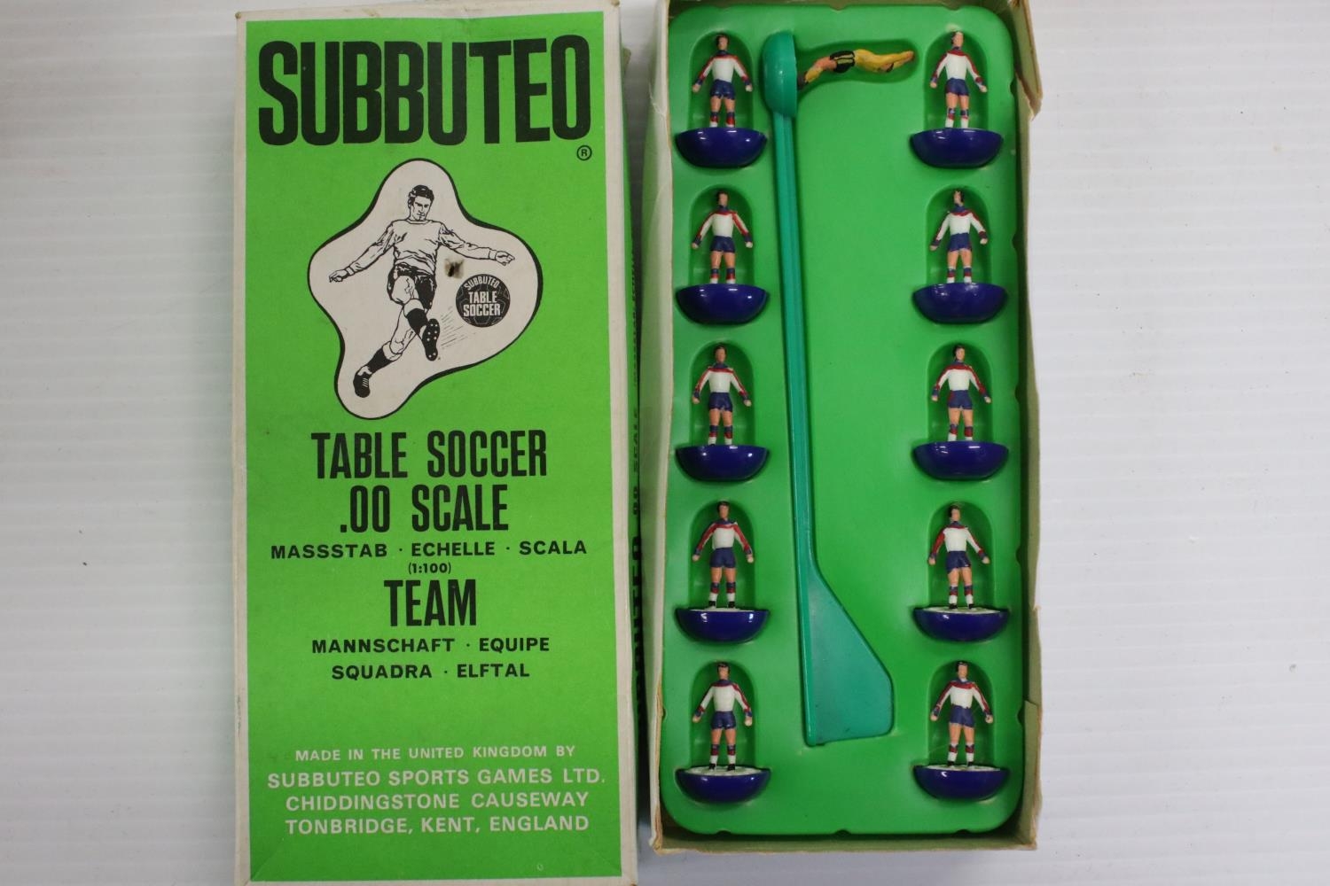 Subbuteo - 29 Boxed HW Subbuteo teams in various condition and ...