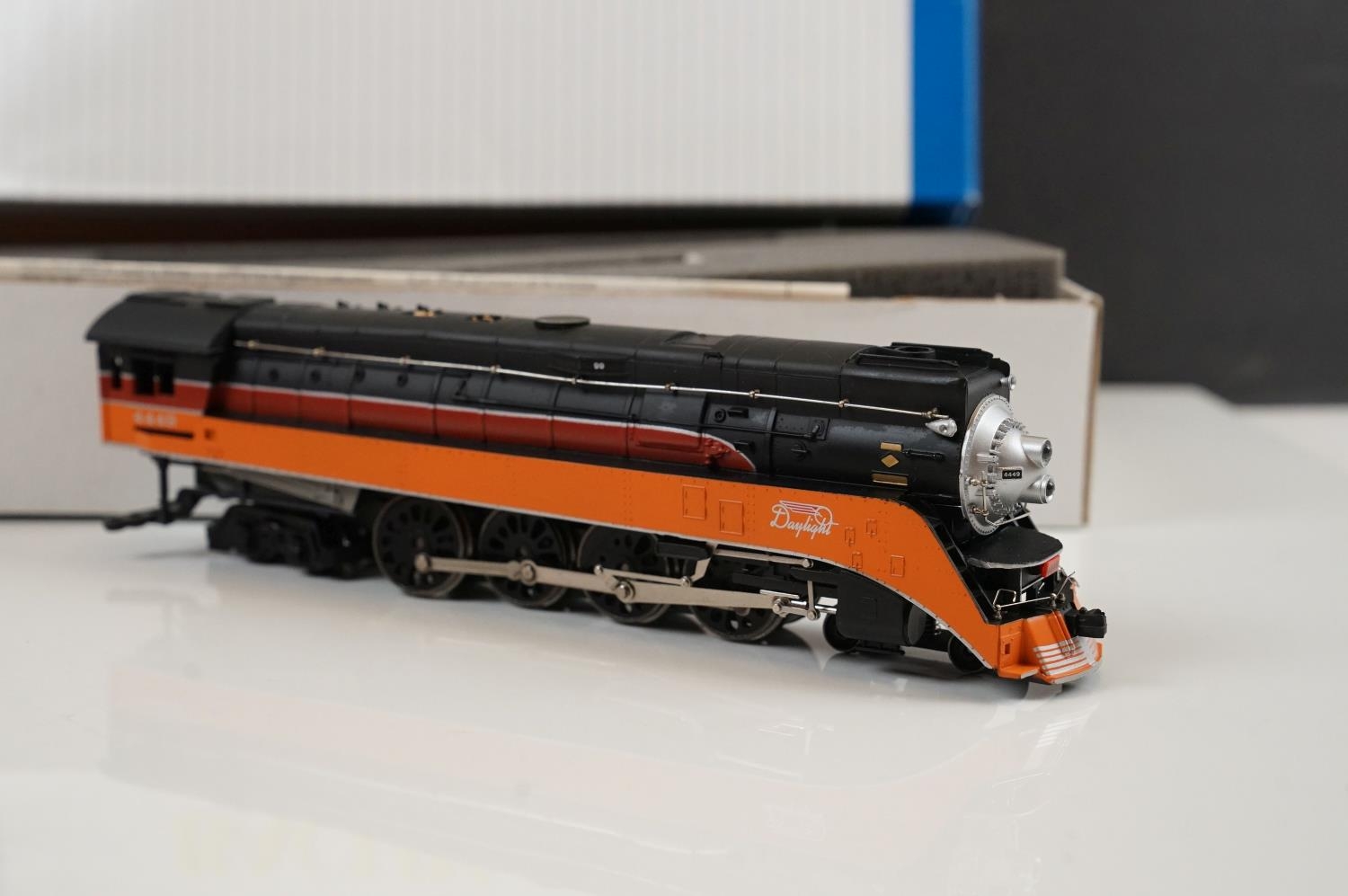 Boxed Bachmann HO gauge 11301 SP 4-8-4 w smoke HD light & tender steam ...