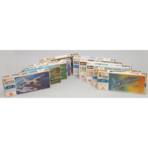Ten Hasegawa/Hales aircraft 1/72 model kits, to include : U... | Barnebys