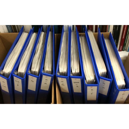 CHRISTMAS - Nine binders in two cartons. Worldwide, separate... | Barnebys
