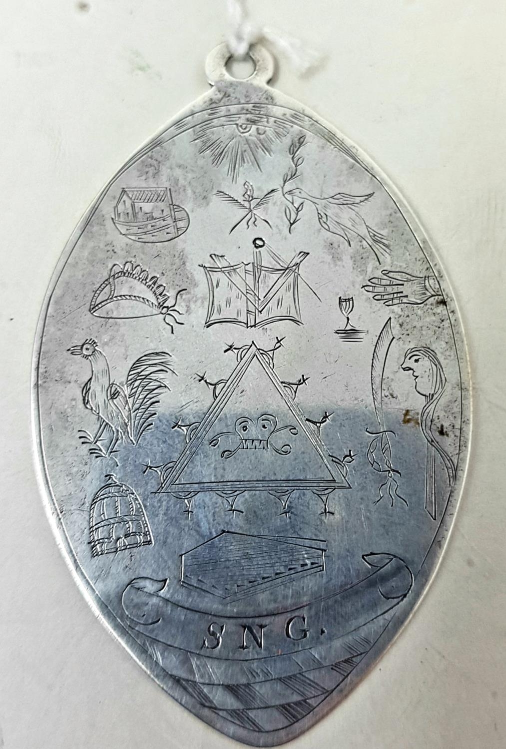 1690s Masonic snuff box ? Is this authentic??? : r/Antiques