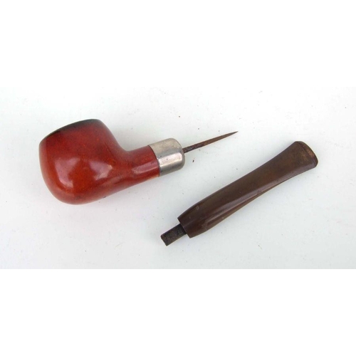 A rare WW2 MI9 SOE OSS clandestine Pipe Dagger. Having a cir... | Barnebys