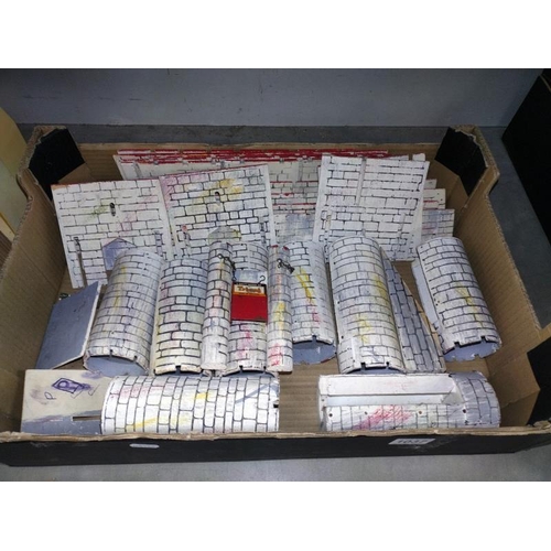 A large vintage Tri-ang fort