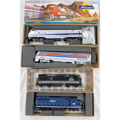 ATHEARN: 4 HO model locomotives: AMD-103 Metro North, AMD-10... | Barnebys