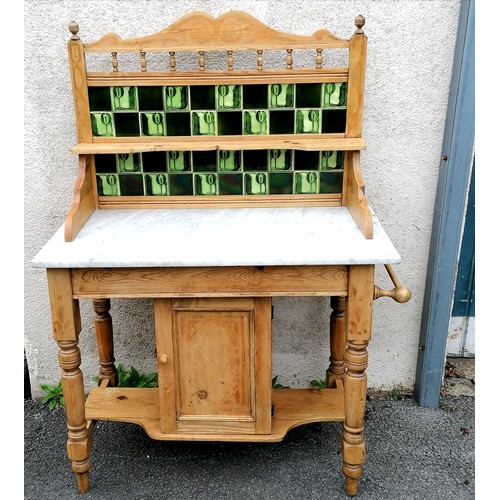 Pine washstand with marble top & Art Nouveau tiles - top 92c... | Barnebys