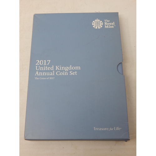 Royal Mint 2017 UK Annual Coin Set. | Barnebys