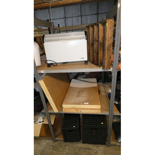 2 black baskets, 3 wall papering tables, 1 pine tray and 1 Stirflow ...