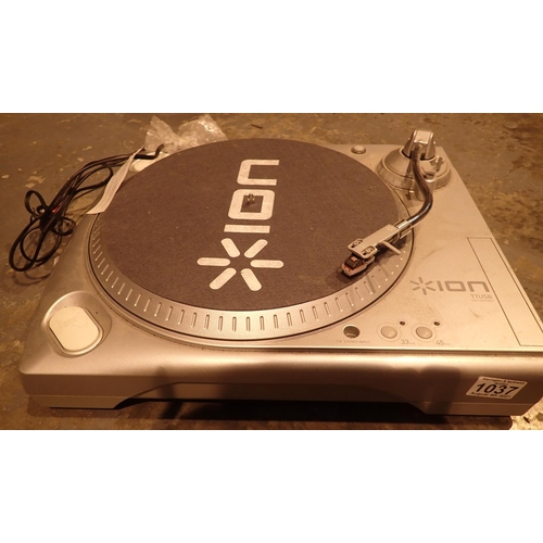 ION TTUSB turntable. Not available for in-house P&P, contact... | Barnebys