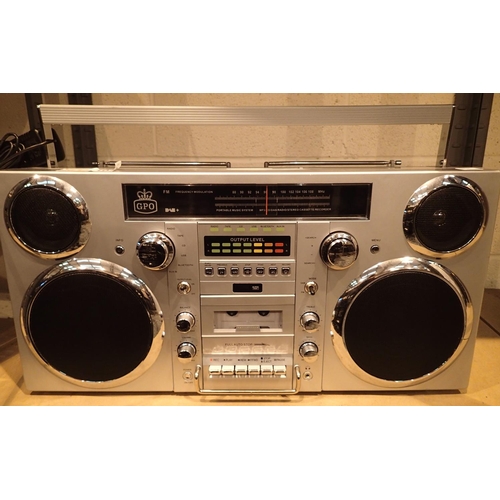 Silver, GPO Brooklyn large 1980s-Style Boombox - CD, cassett... | Barnebys