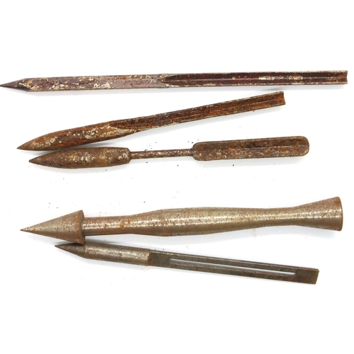 Five WWI flechettes. The larger one is the anti-Zeppelin typ... | Barnebys