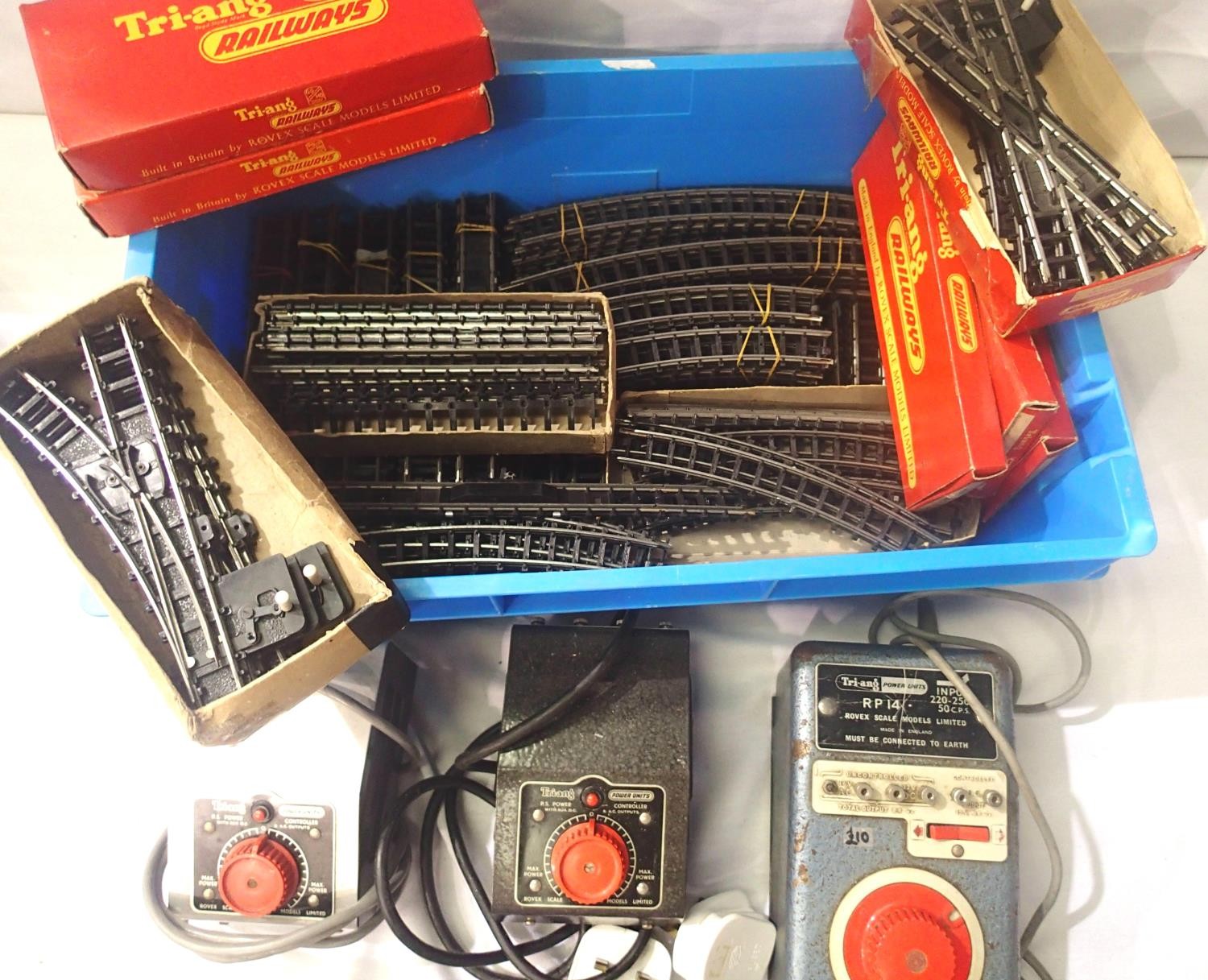 Quantity of Triang series 3 track and points, comprising of 140 short ...