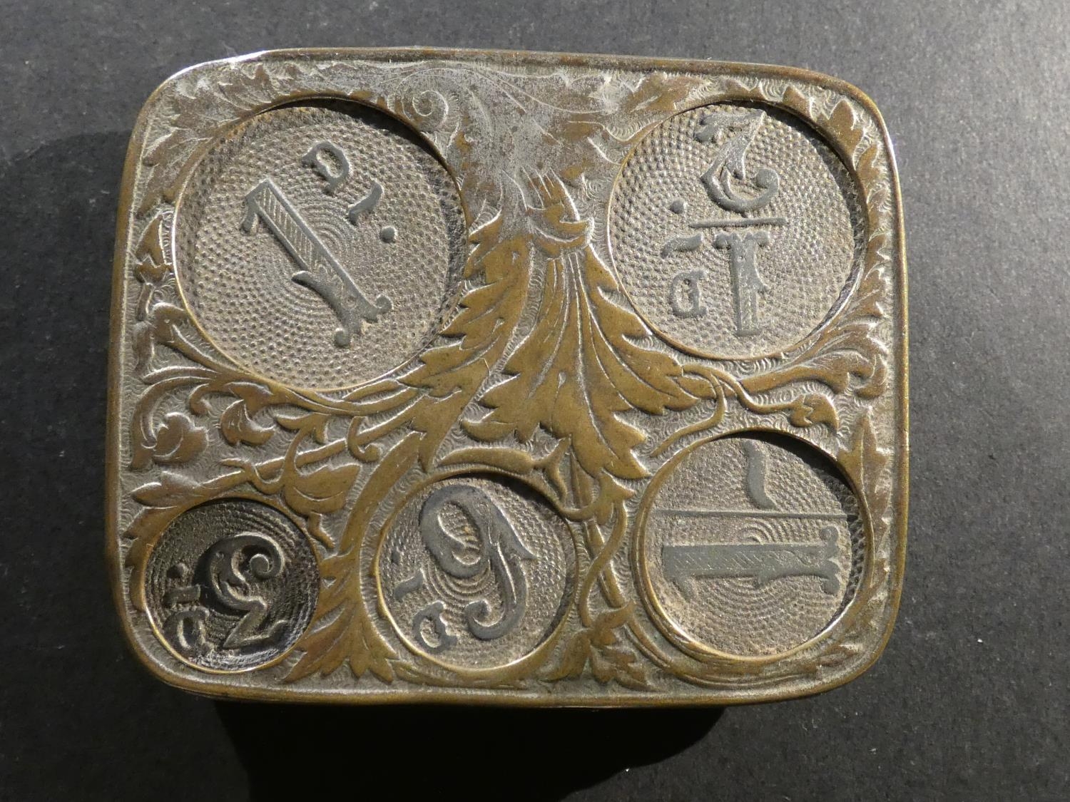 COIN HOLDER. Edwardian spring-loaded coin holder to hold various ...