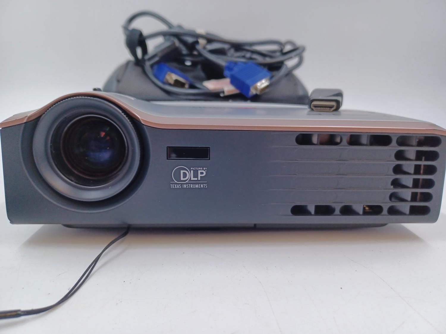 A cased Texas Instruments Acco Nobo X20P digital DLP projector with cables
