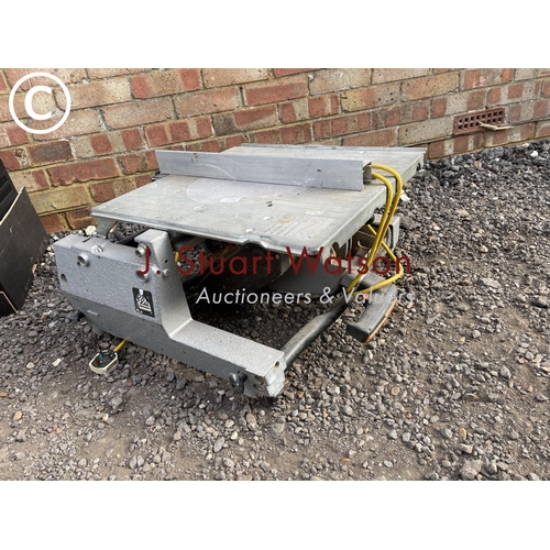 An Elu saw table | Barnebys