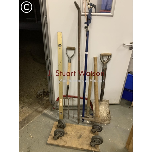 Pick axe, long arm pruner, sledge Hammer, crow bar , trolley... | Barnebys