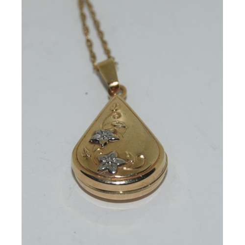 9ct gold locket and chain 2gm | Barnebys