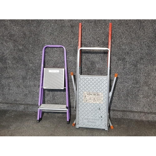 A Beldray Jobezer platform, and a Beldray set of folding ste... | Barnebys