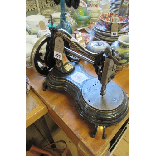 ANTIQUE HAND SEWING MACHINE | Barnebys