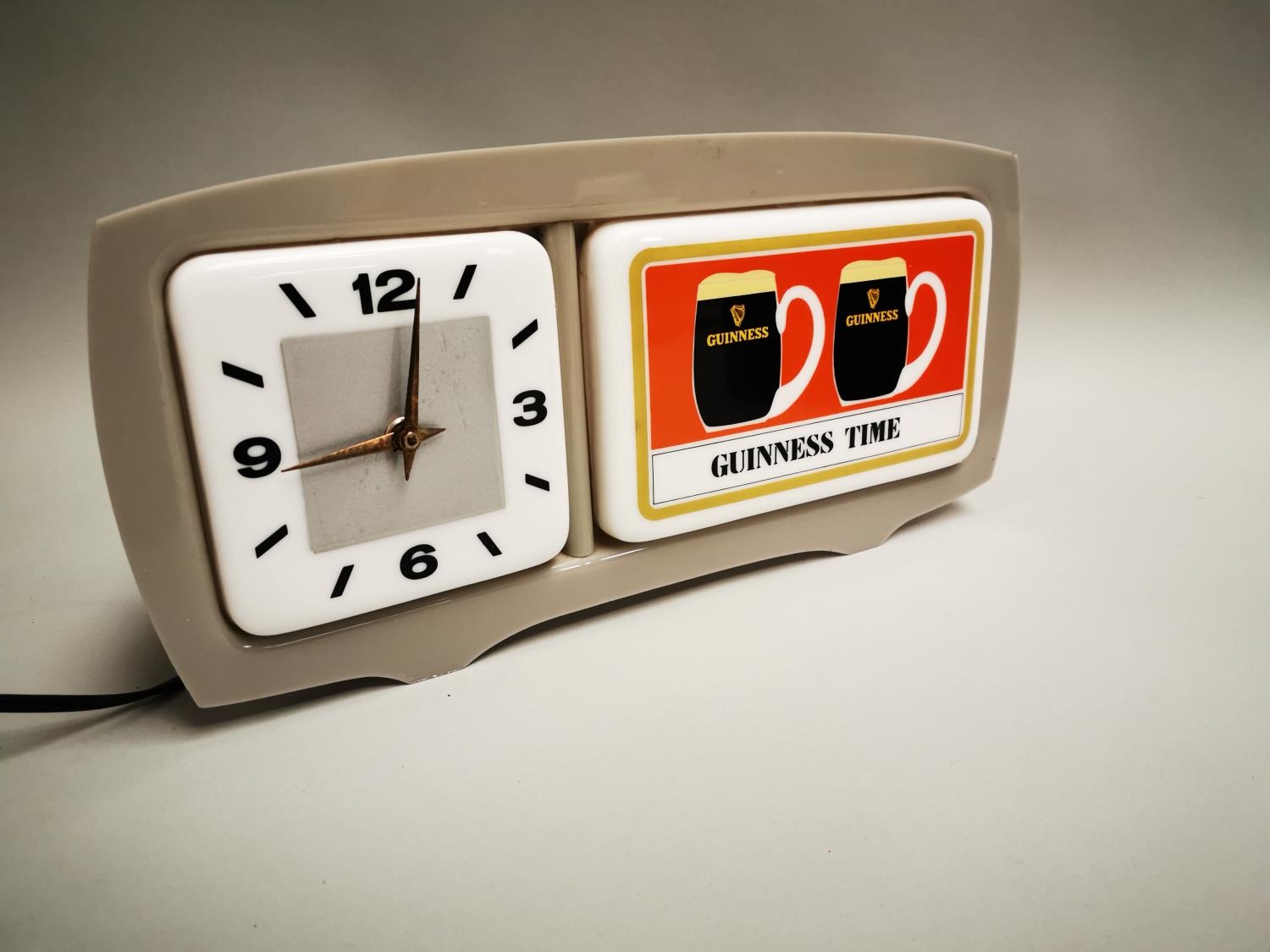 Rare 1950s Guinness light up advertising - auctions & price archive