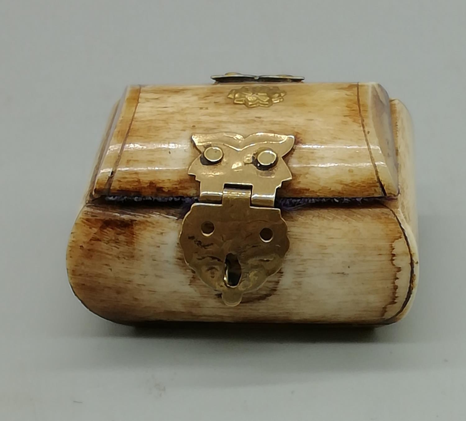 Small Vintage Carved Horn/Bone Trinket Box