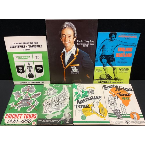Cricket - programmes and ticket stubs, score cards, includin... | Barnebys