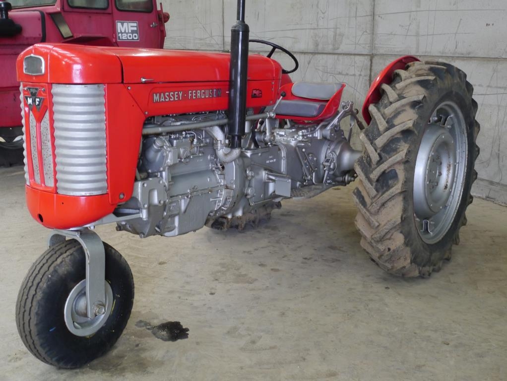 Massey Ferguson 65 tractor. 3 Wheel rowcrop tractor, Mk1, UK made ...