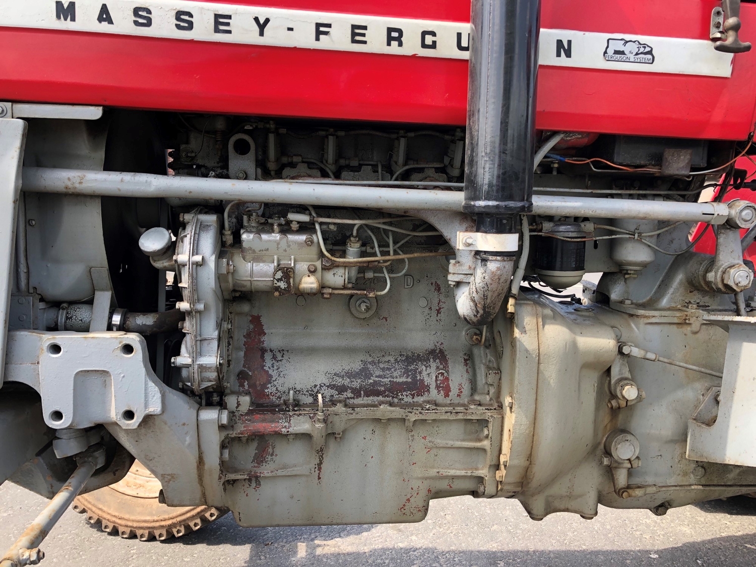 Massey Ferguson 165 type-8SNDMY tractor. Runs, fully rebuilt engine ...