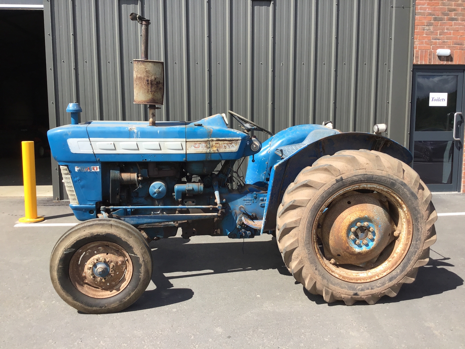 Ford Super Dexta 3000 Tractor Select-O-Speed. 1966/67. All Gears ...