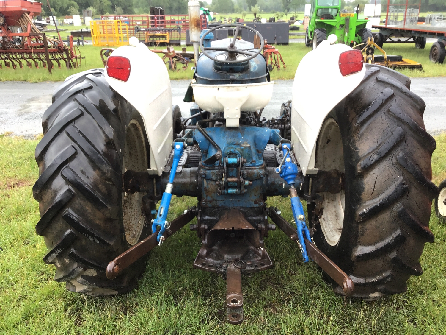 Fordson Super Major tractor. 1964. All straight. Runs & drives well