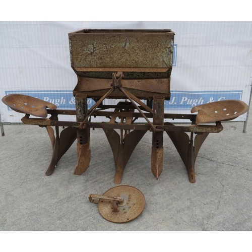 Early Ferguson potato planter. Type. PPEA20 SN.4525