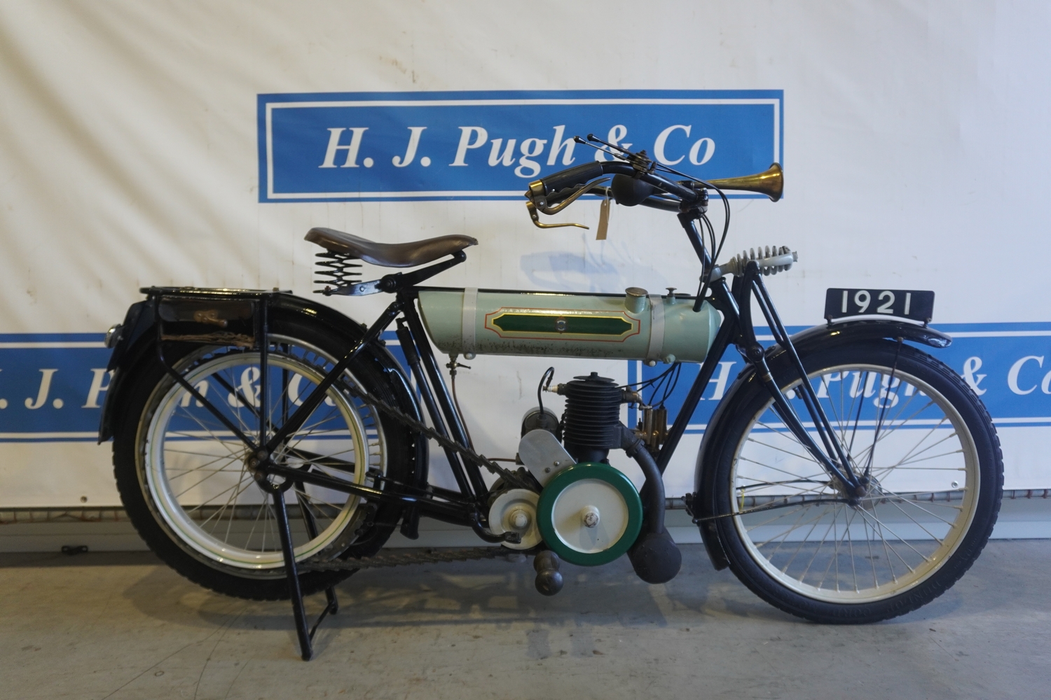 Triumph Junior motorcycle. 225cc 1921. Off the road since 1991. Runs ...