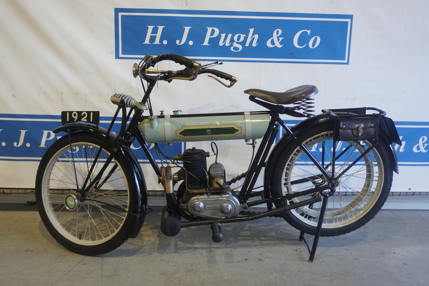 Triumph Junior motorcycle. 225cc 1921. Off the road since 1991. Runs ...