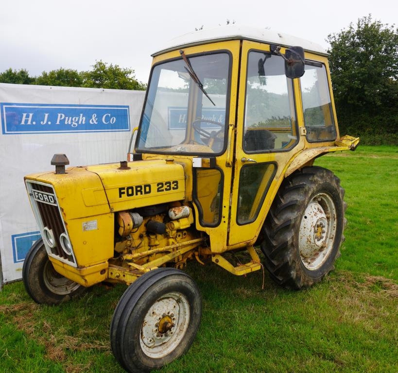 Ford 233 Industrial tractor with cab, pick up hitch, new battery,