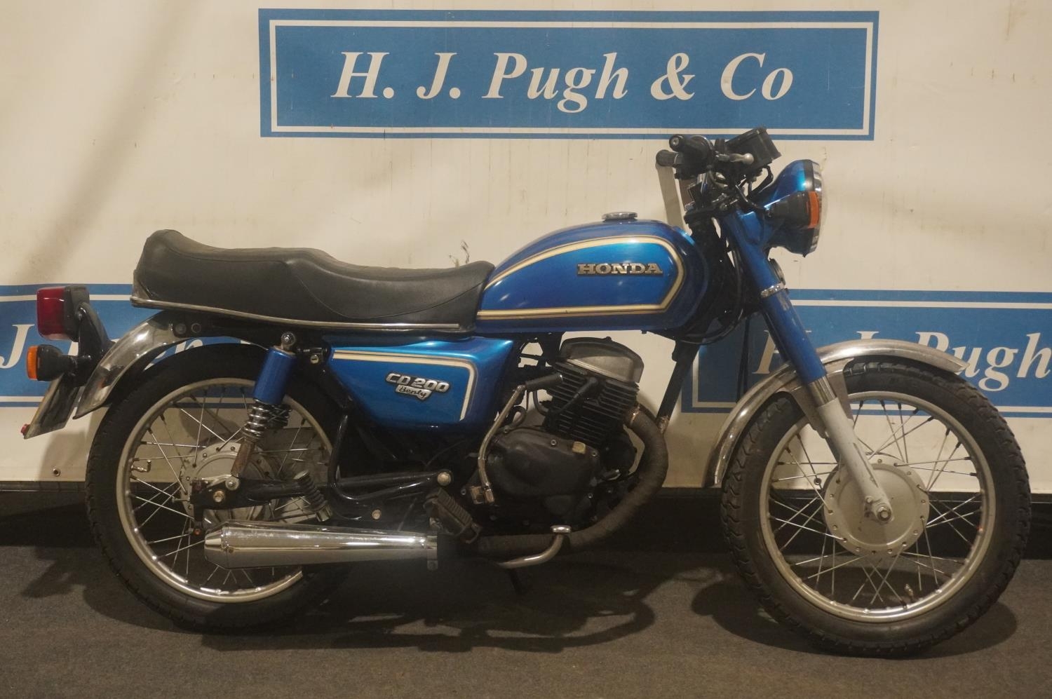 Honda CD200 Benly motorcycle. 1986. Runs, frame no. MA012110885. Reg ...