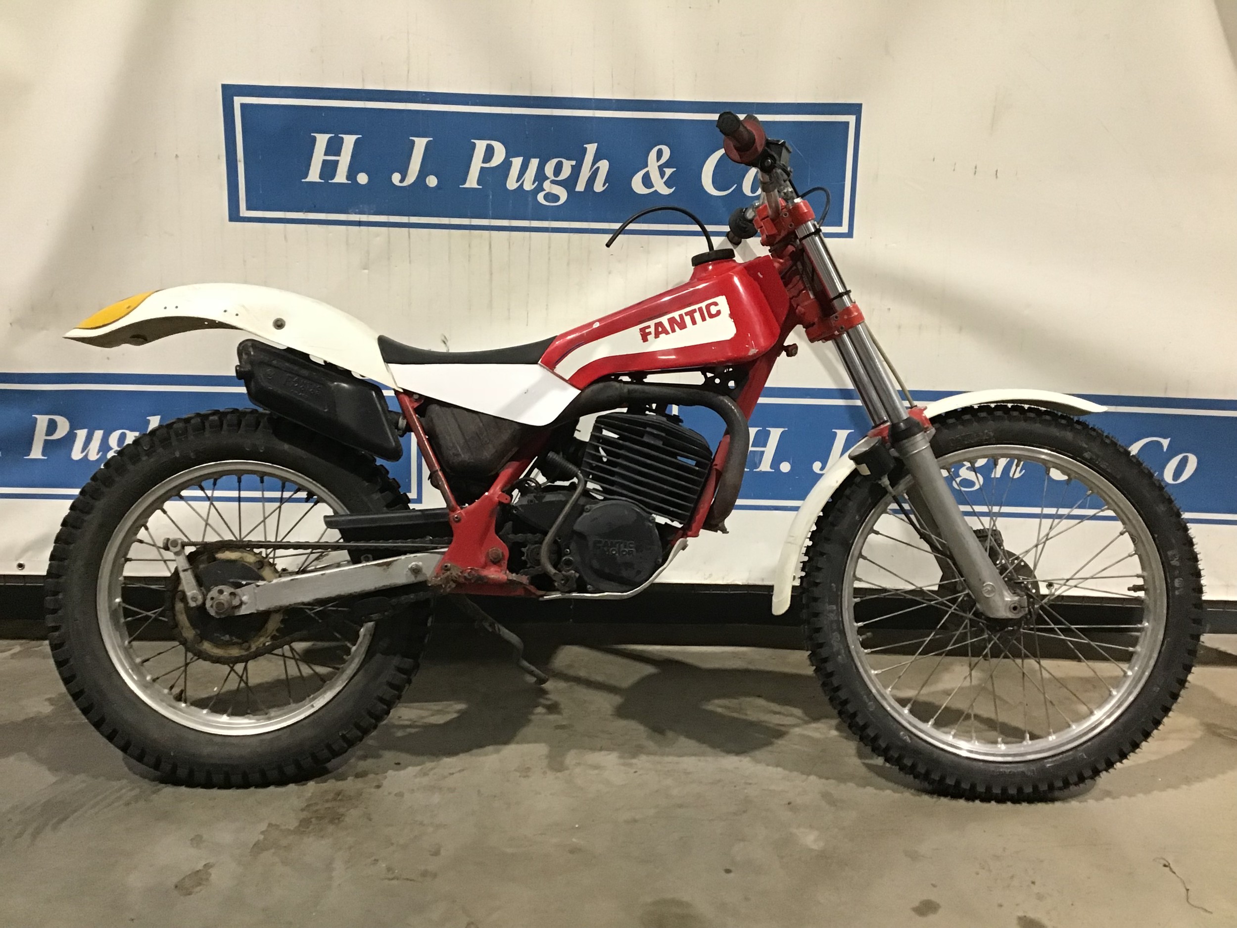 Fantic 250 motorcycle. 1985. Was DVLA registered but log book has since ...